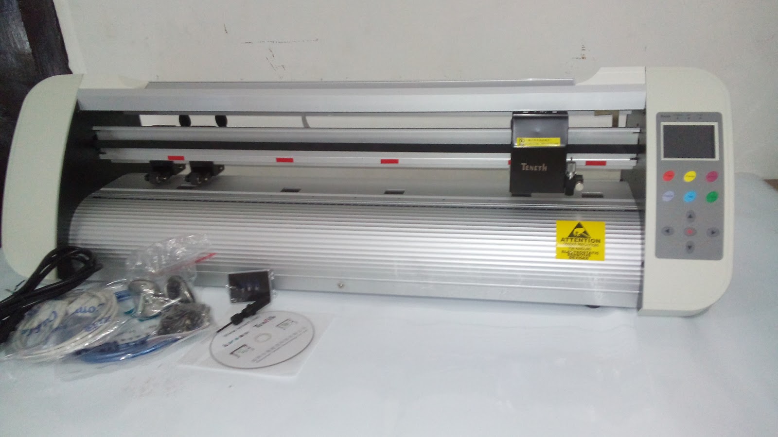 Prestasi Decals Factory: Mengenal Mesin Cutting Sticker