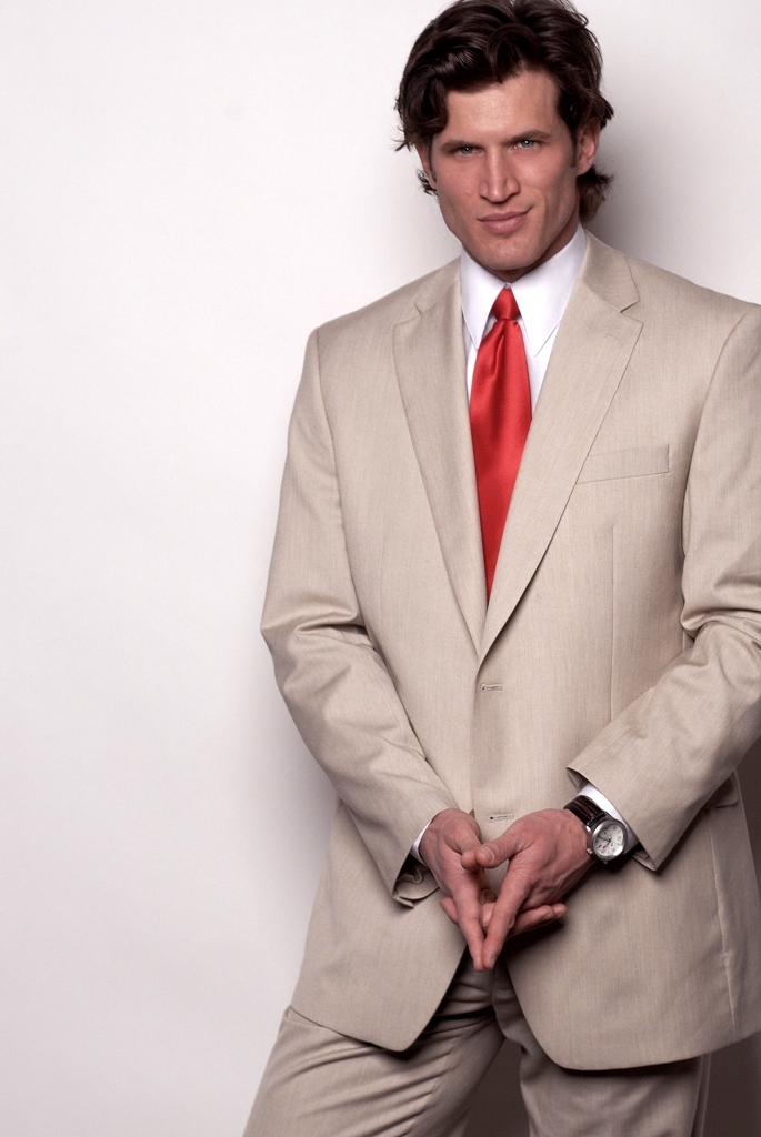 L'Homme du Jour: ANDY PEEKE