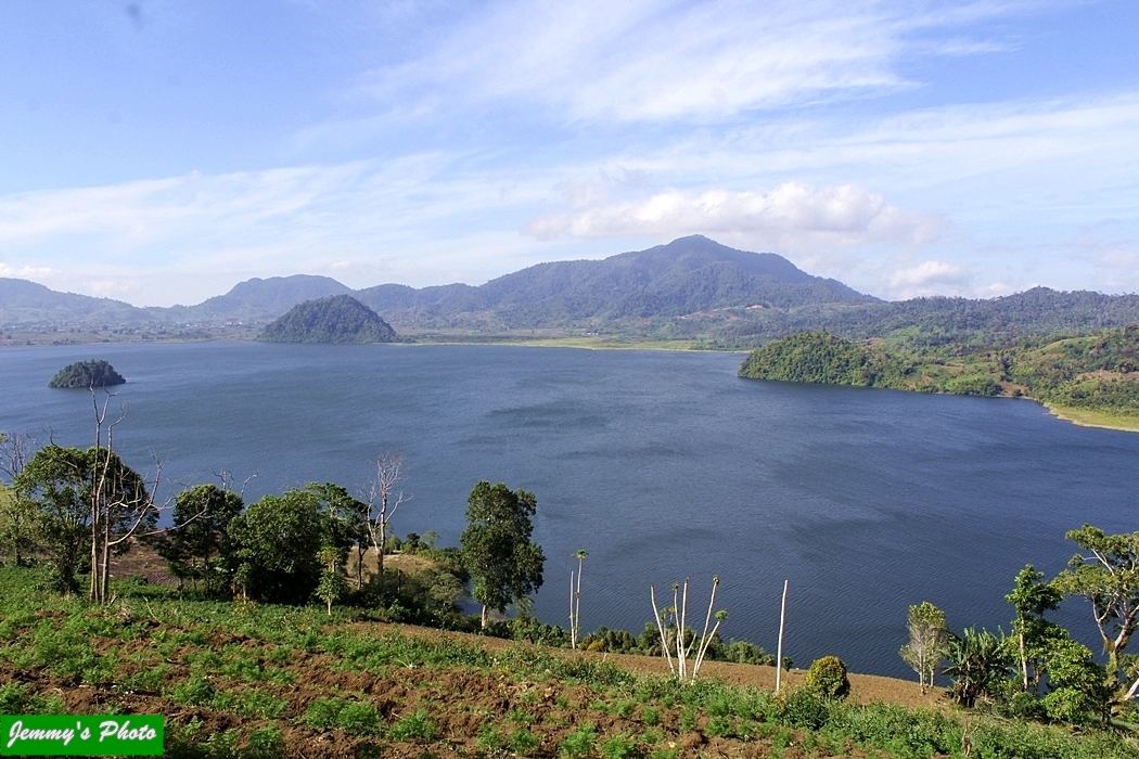 Pesona Alam dan Satwa Liar: Danau Moat