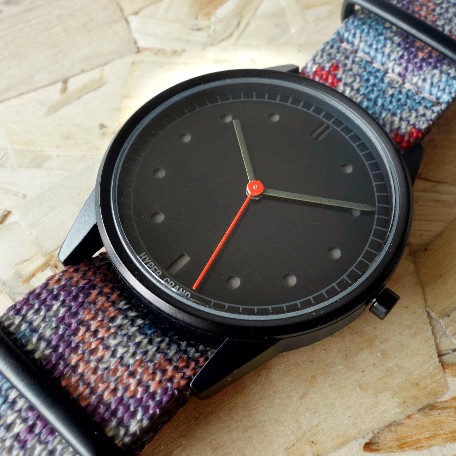 HYPERGRAND DEBUTS WITH THE 01 NATO WATCH ~ Fashion Brands