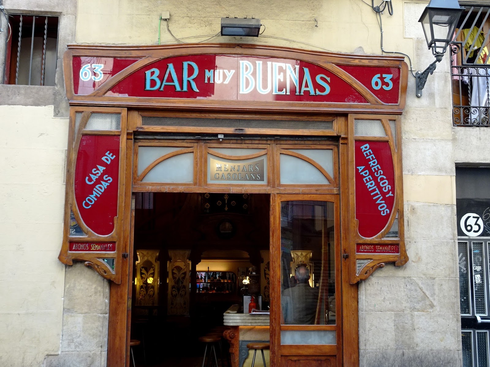 Redescubriendo Barcelona y más allá: 26/07/2017 Escaparates recuperados ...