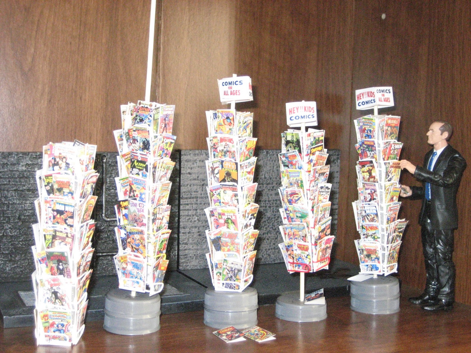 Random Happenstance: Build your own miniature comic book spinner rack!