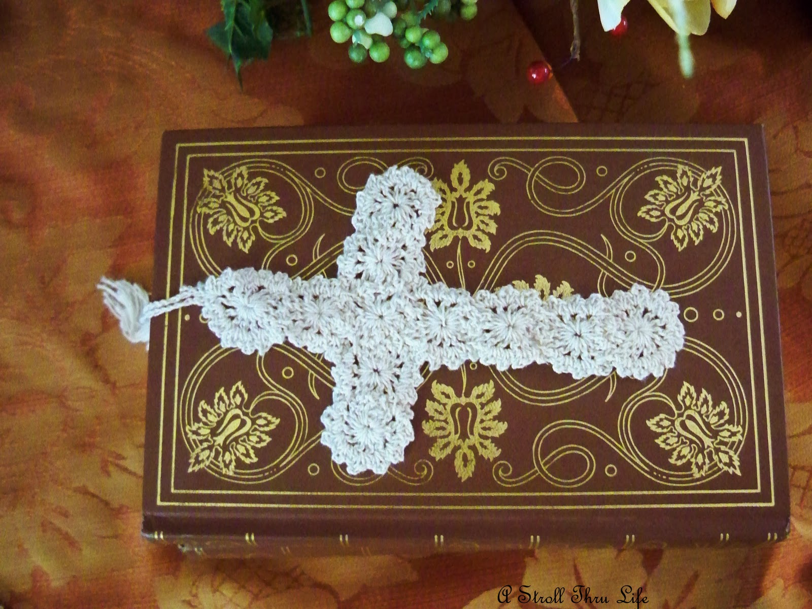 87th Table Top Tuesday - A Stroll Thru Life