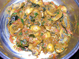 ShaRach cooking: Mushroom Fry