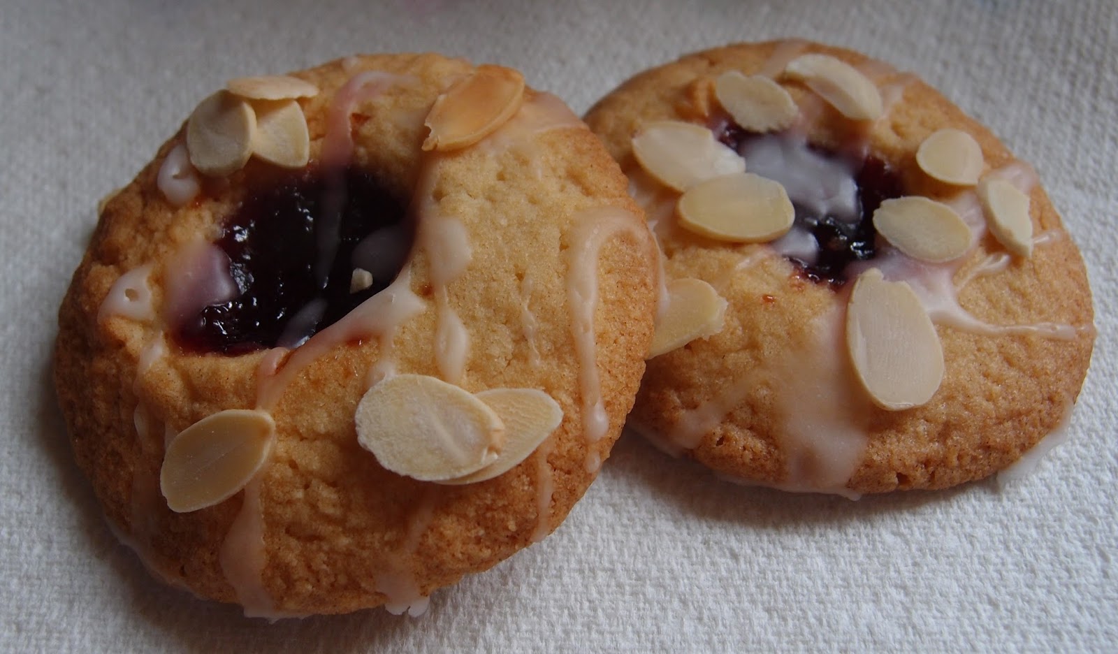 The Caked Crusader: Bakewell thumbprint biscuits