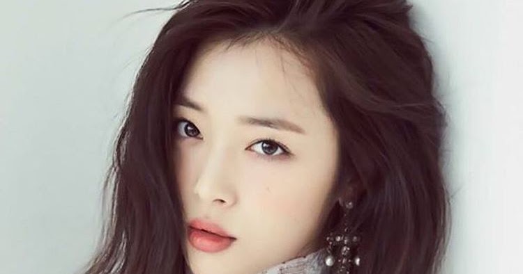 Sulli will be the first cover of Playboy magazine in Korea.