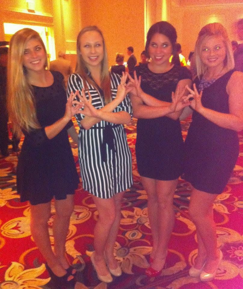 LSU ZTA: #FeatureFriday: The ZTA Bat Girls