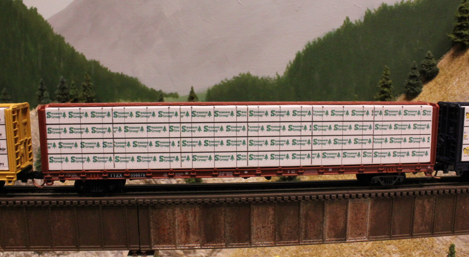 N Scale Addiction: Lumber & Gypsum Loads