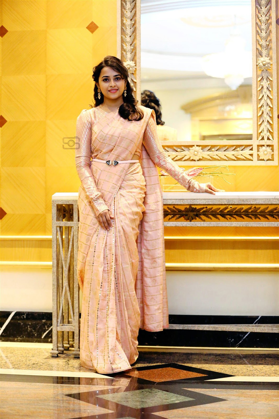 Tamil Actors Unseen Photoshoot Stills: Sri Divya latest Photoshoot HD ...