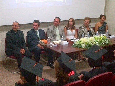 MILENIO CALIENTE: GRADUACION AL-UCE EN SAN PEDRO.