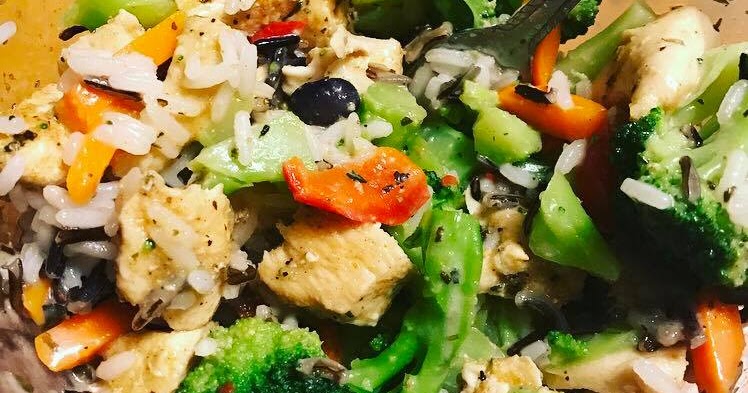 All You Need is a Dash of Pepper: 2 Ingredient Chicken Veggie Rice Bowl