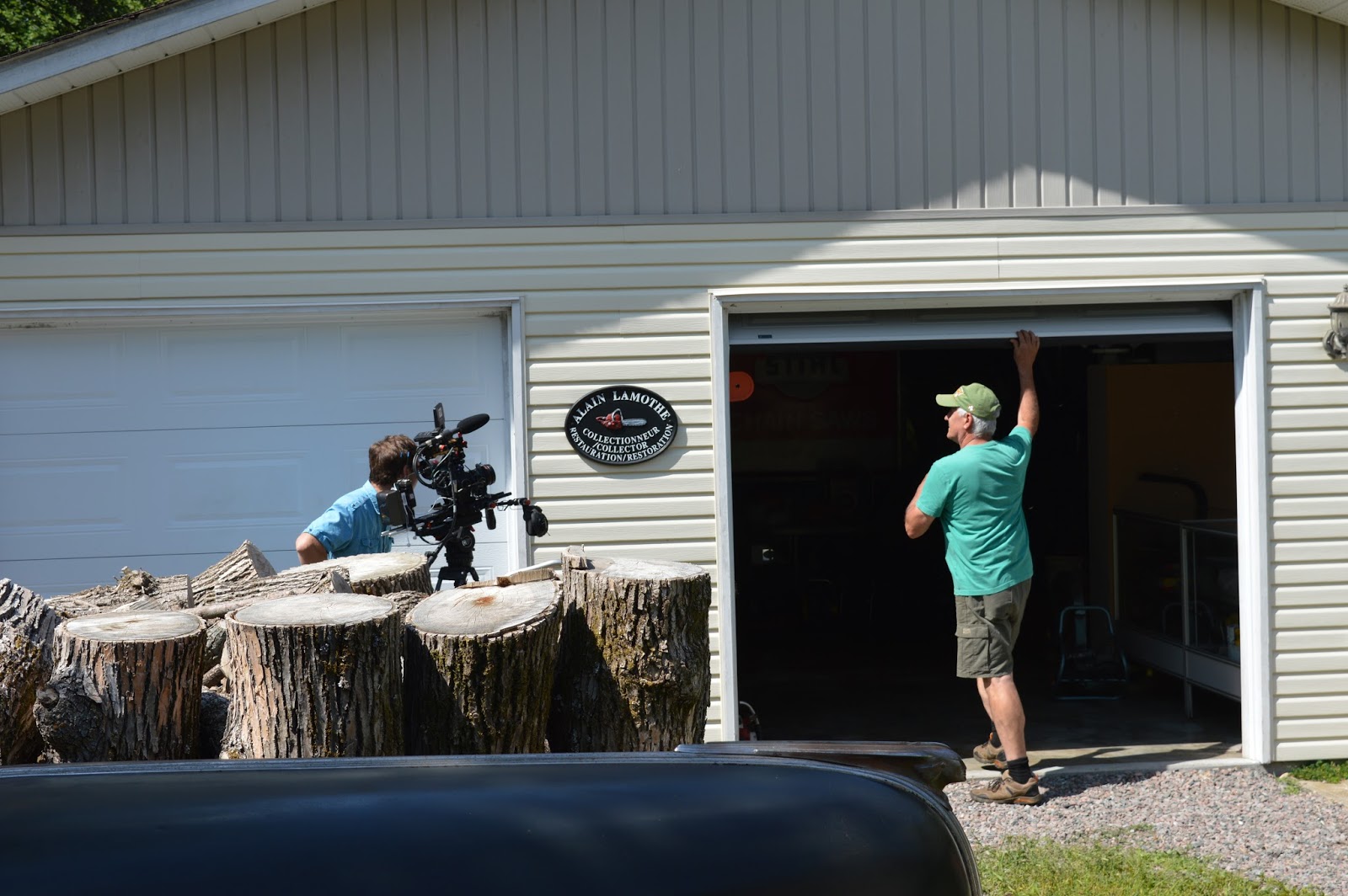 VINTAGE CHAINSAW COLLECTION: SHOWS AND ARTICLES.