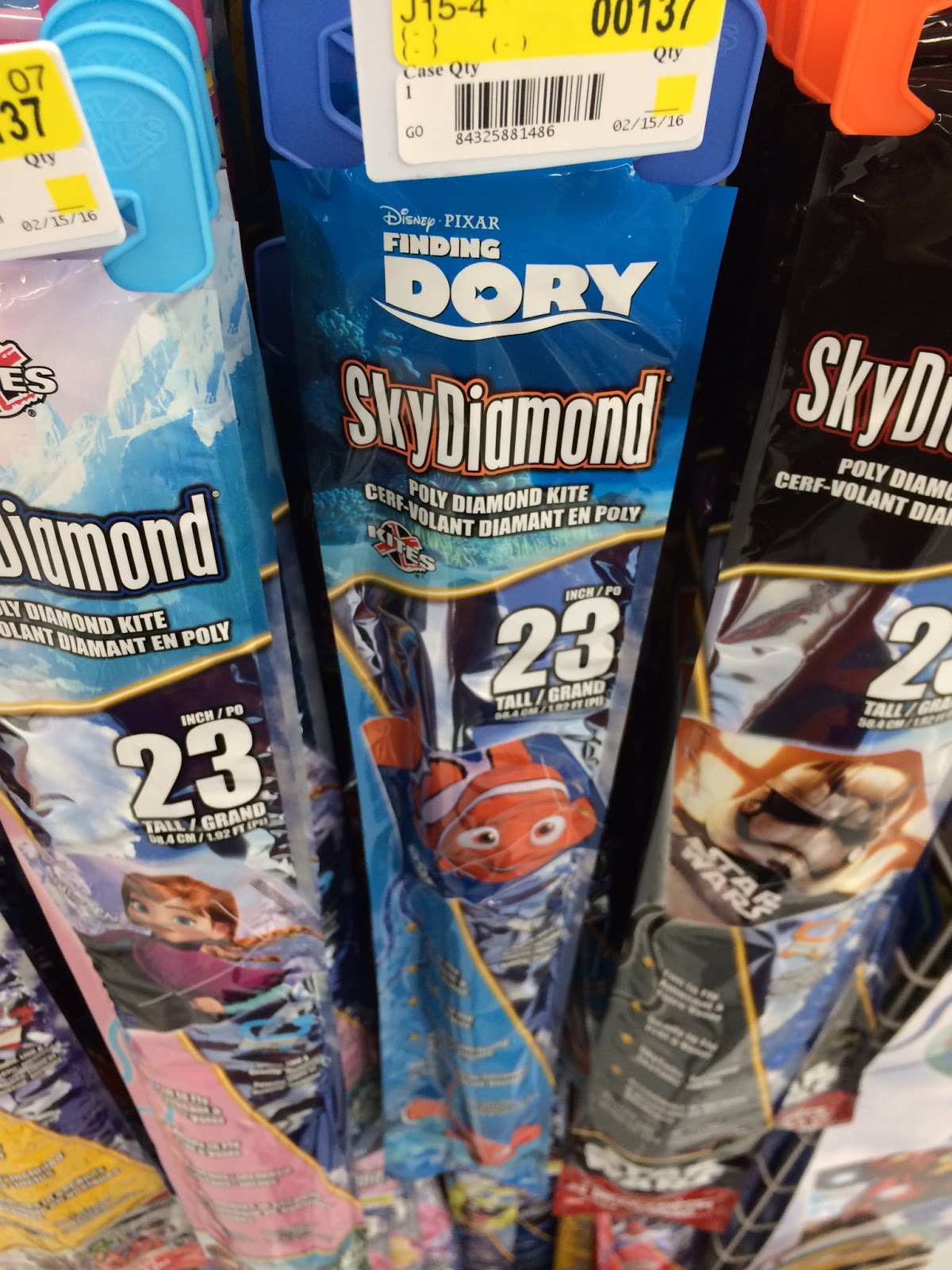 Dan the Pixar Fan: Events: Finding Dory Merch Release (Swim Gear, Water ...