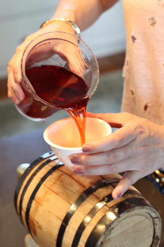 How to make a barrel-aged Negroni - Cheryl Shops