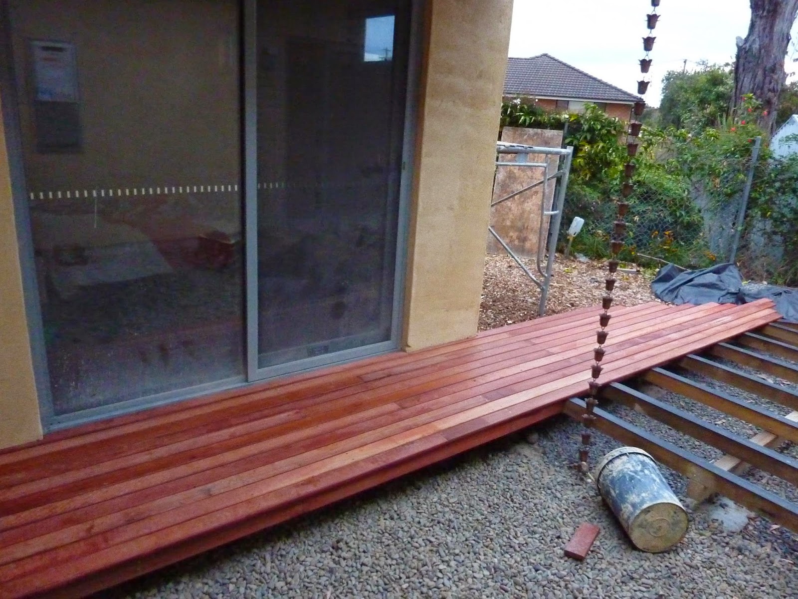 Culburra Hemp House: Decking Begins