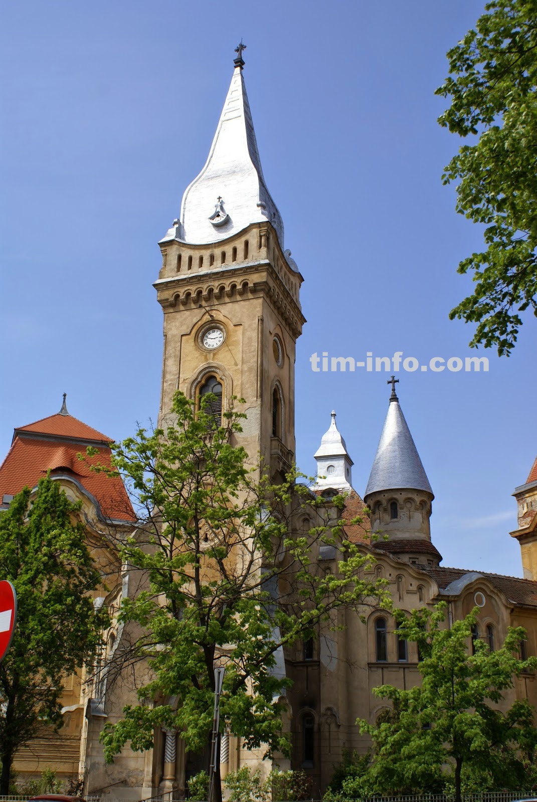Biserica Piaristilor Inaltarea Sfintei Cruci Timisoara - Informaţia ...