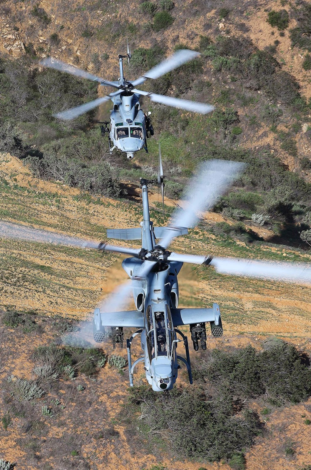 SNAFU!: HeliOps Magazine visits HMLA-169.