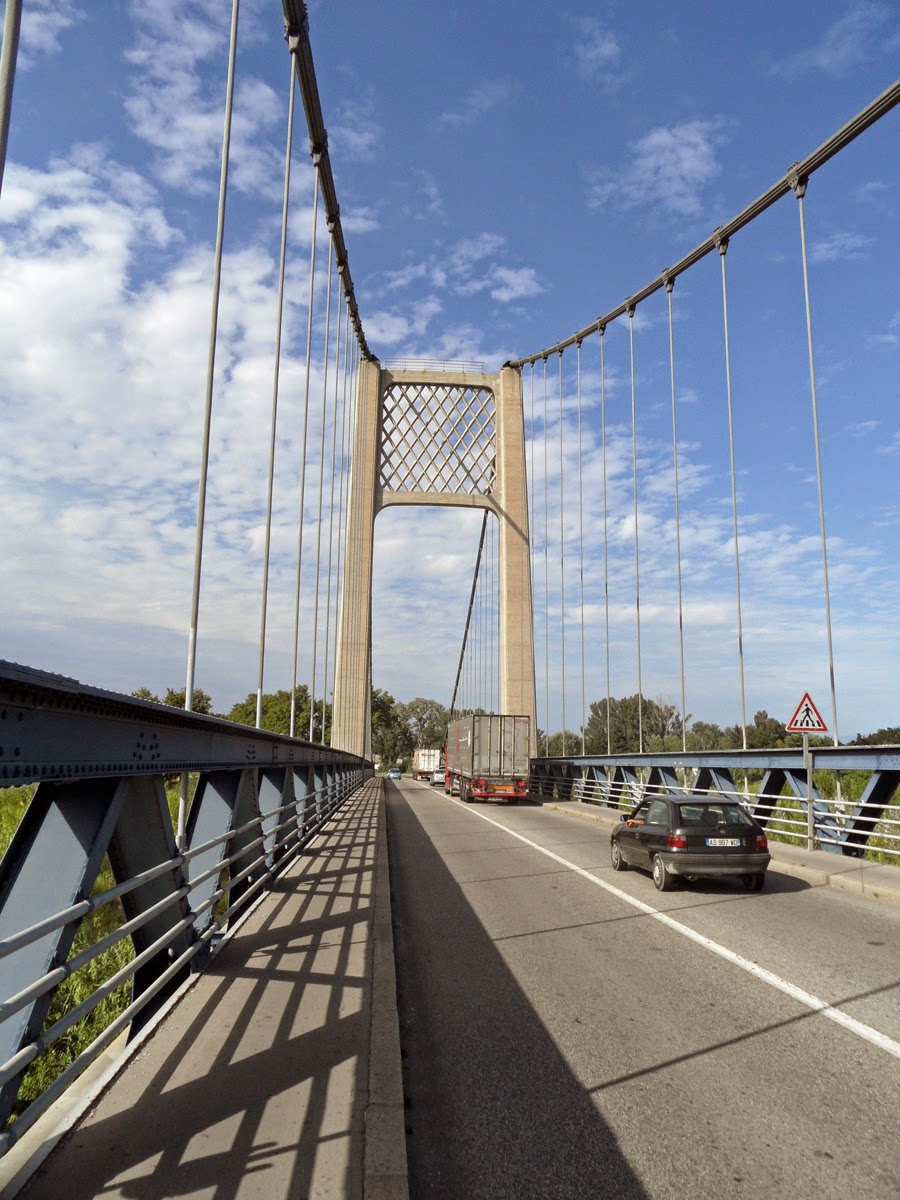 The Happy Pontist: French Bridges: 3. Rognonas Suspension Bridge, Avignon