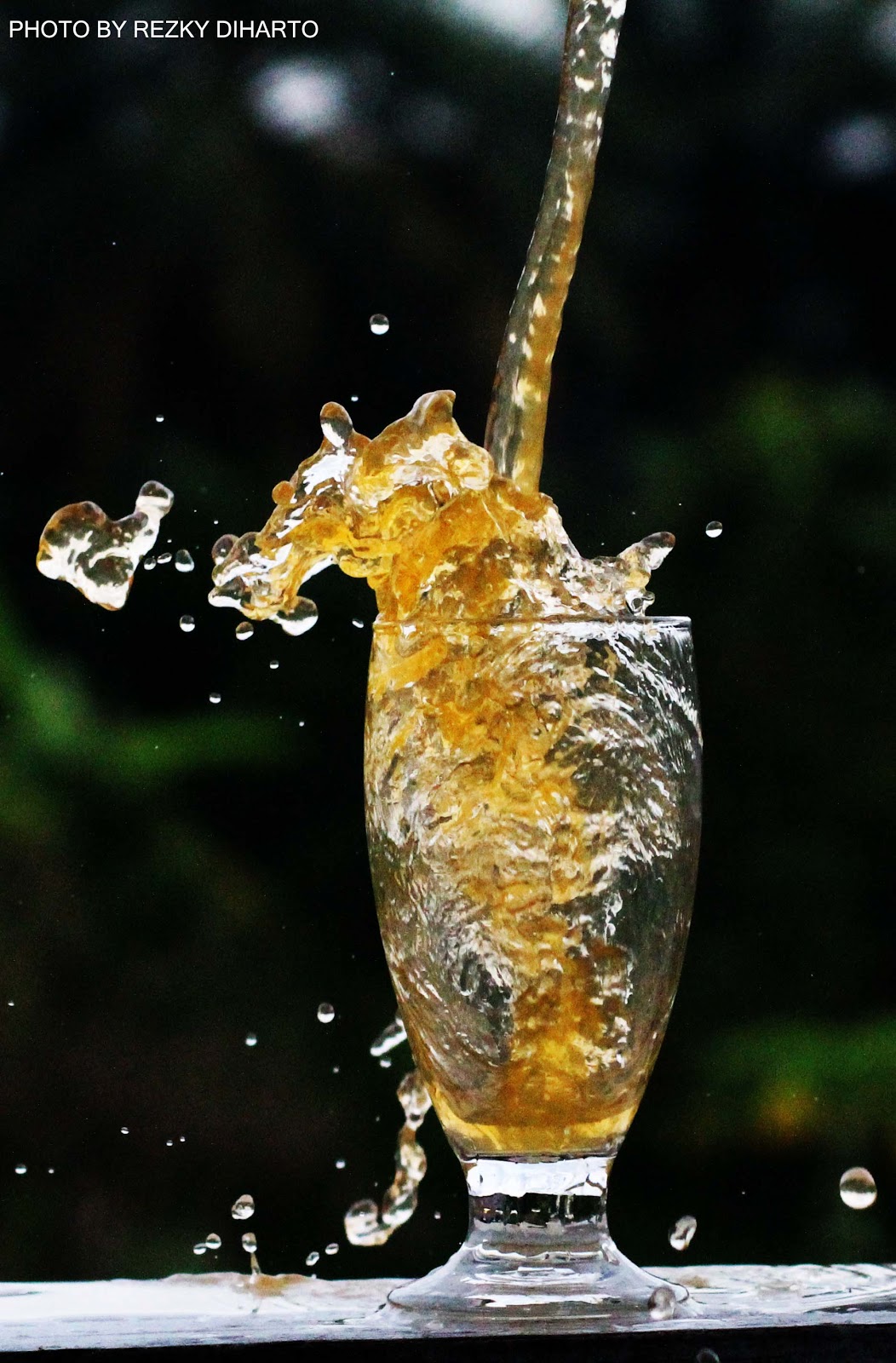 Nongkrong Bersama: Memotret Percikan Air Dengan Teknik Freeze