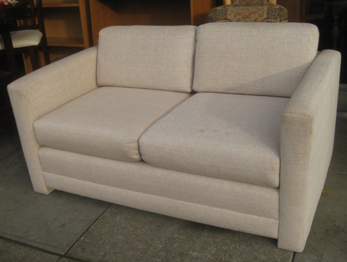Uhuru Furniture And Collectibles Sold Loveseat 75