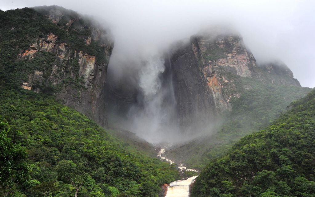 SALTO ÁNGEL, LA CASCADA MÁS ALTA DEL MUNDO ~ MUCHO VIAJAR