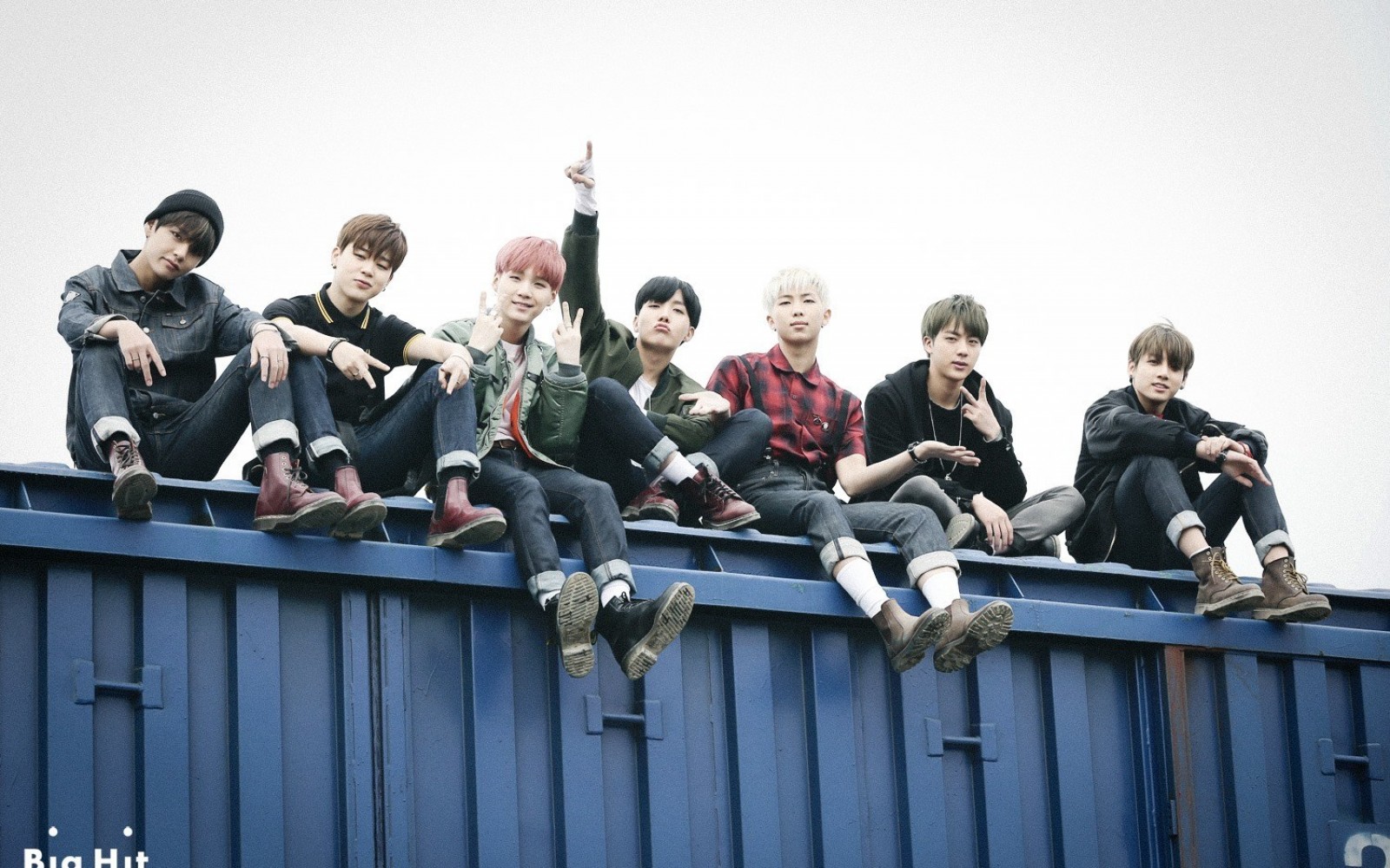 Un puente entre mundos: [K-Pop] Álbum "The Most Beautiful Moment In ...