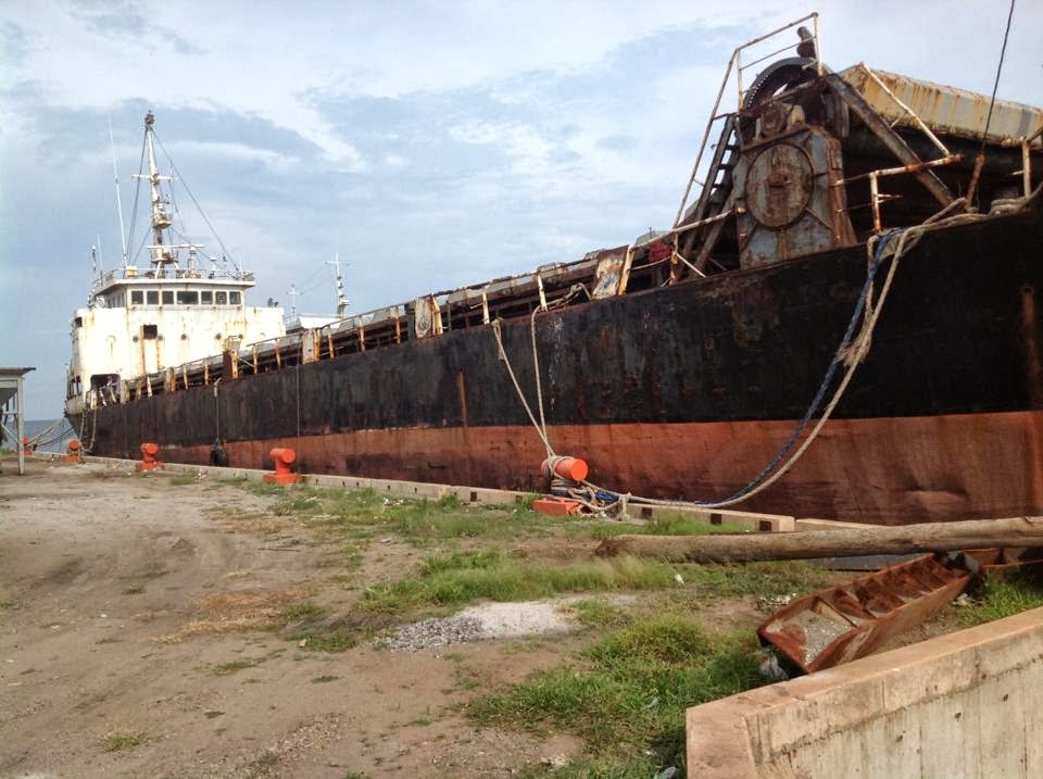필리핀 해산물 및 광물 수출: Iron Scrap(submerged vessel 9,000tons)