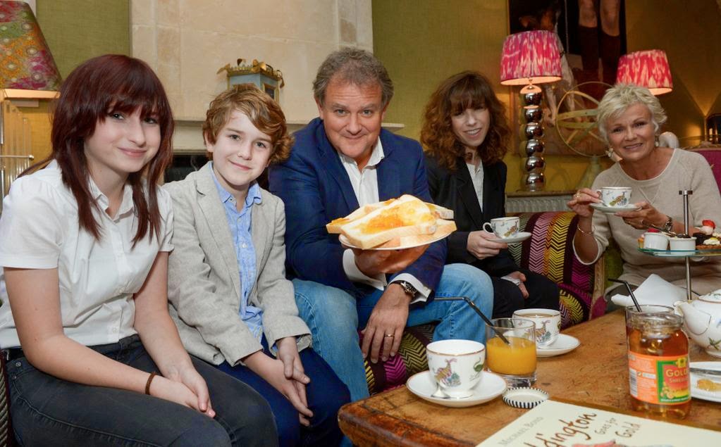 Sally Hawkins : Paddington Cast