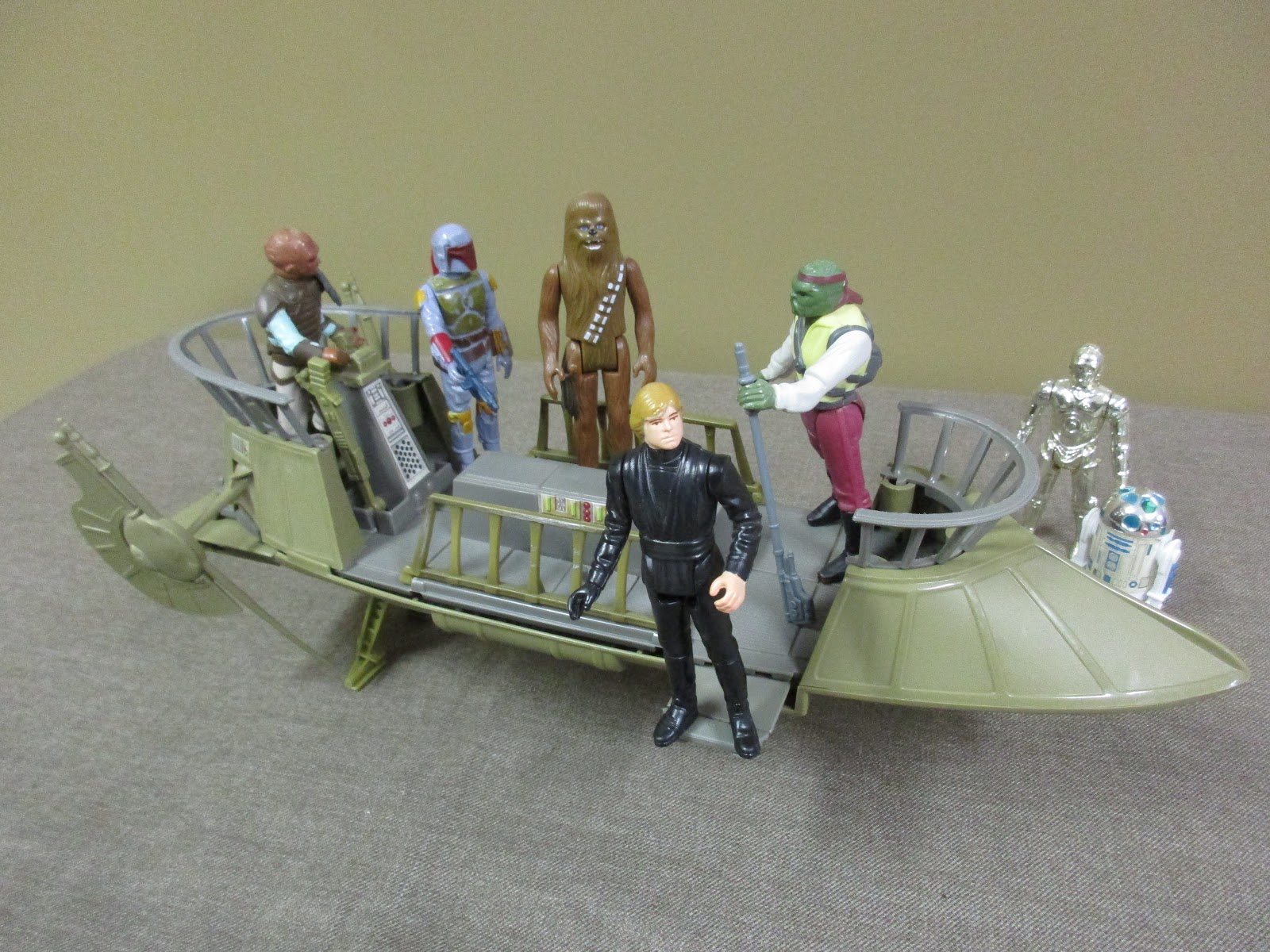 Vintage Kenner Star Wars Toys: Tatooine Skiff Vehicle