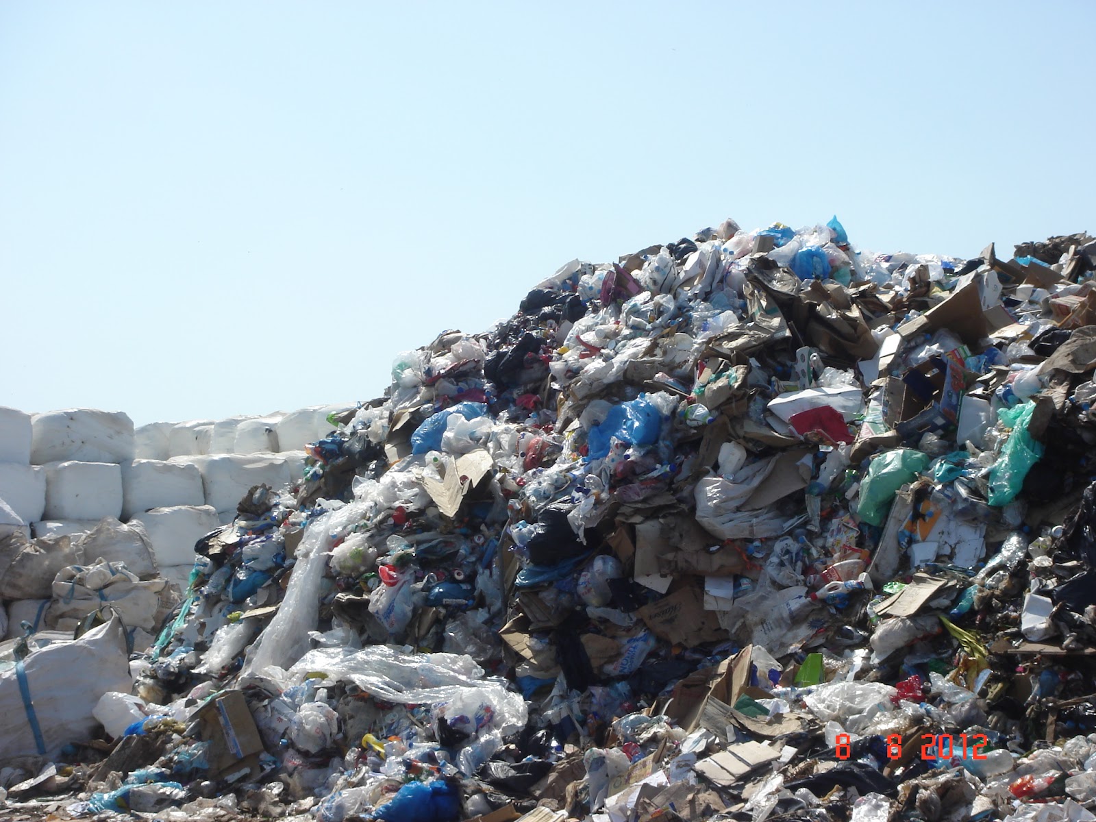 Εικονοσκόπιο News: ''ΤΑ ΠΑΝΩ ΚΑΤΩ ΦΕΡΝΕΙ Ο ΔΗΜΗΤΡΗΣ ΣΦΥΡΗΣ ΚΑΙ ...