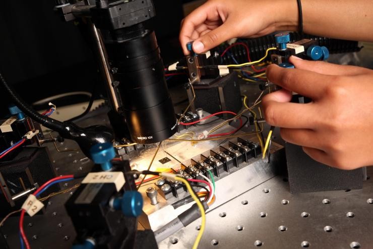 Novel Circuit Design Boosts Wearable Thermoelectric Generators | Mono-live