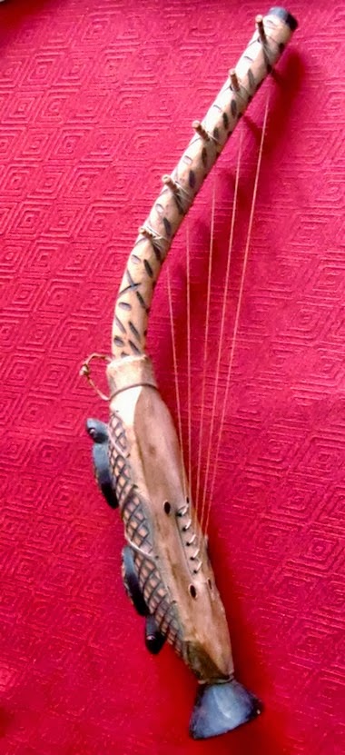 Madre África: Instrumentos musicales africanos/ 2 - Ngombi