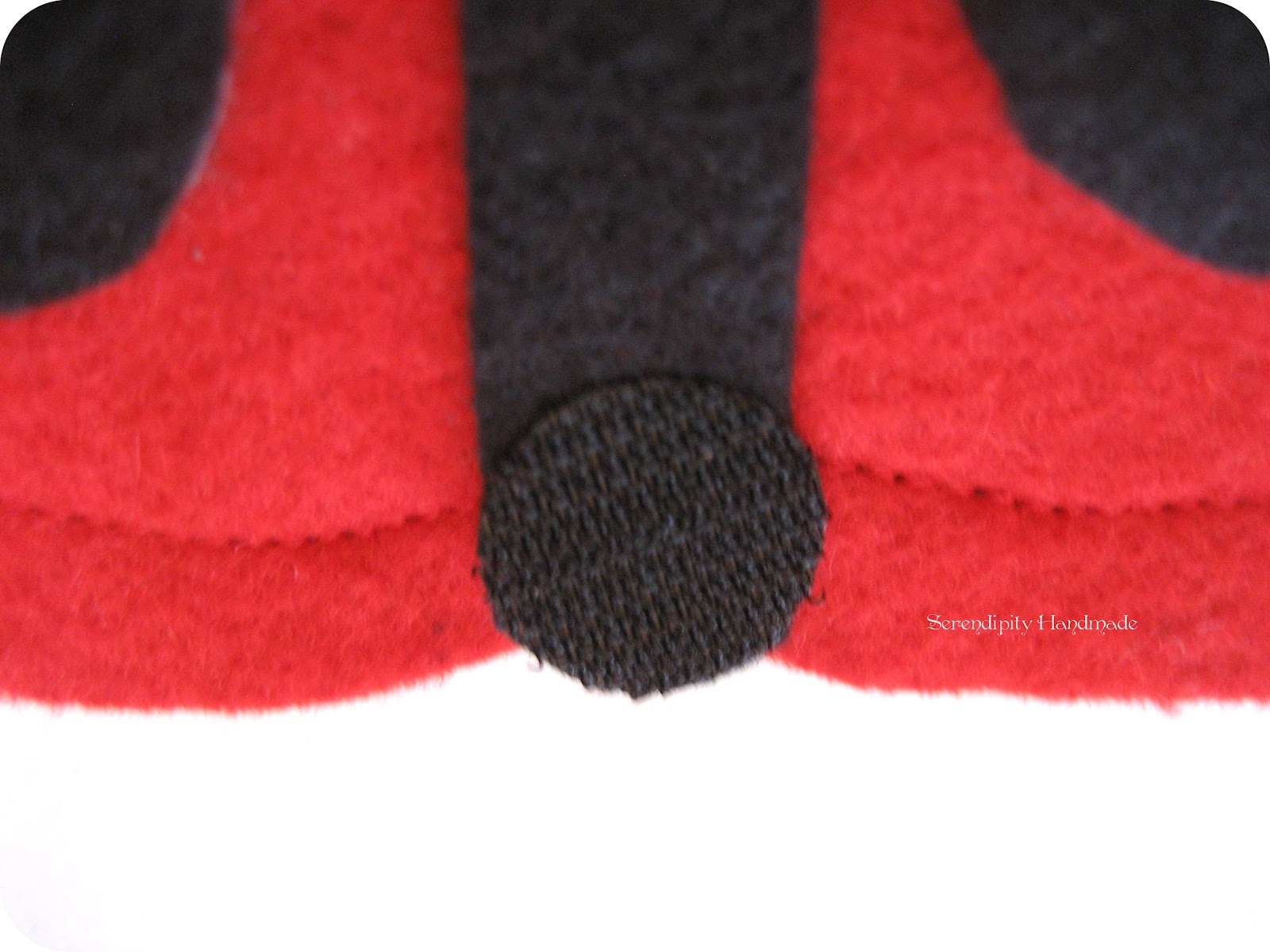 Serendipity Handmade: Ladybug Needle Case Tutorial