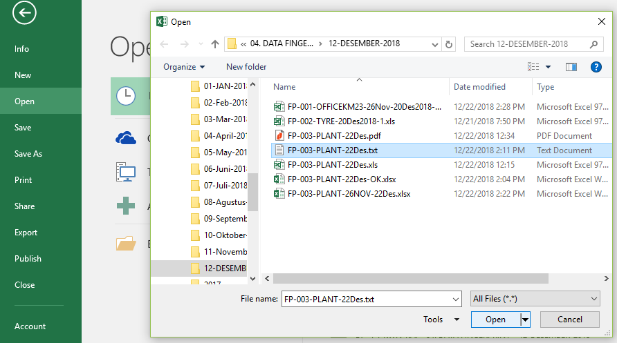 File:Notepad++ v6 9.2 on Windows 10, with "Hello World" source code in ...