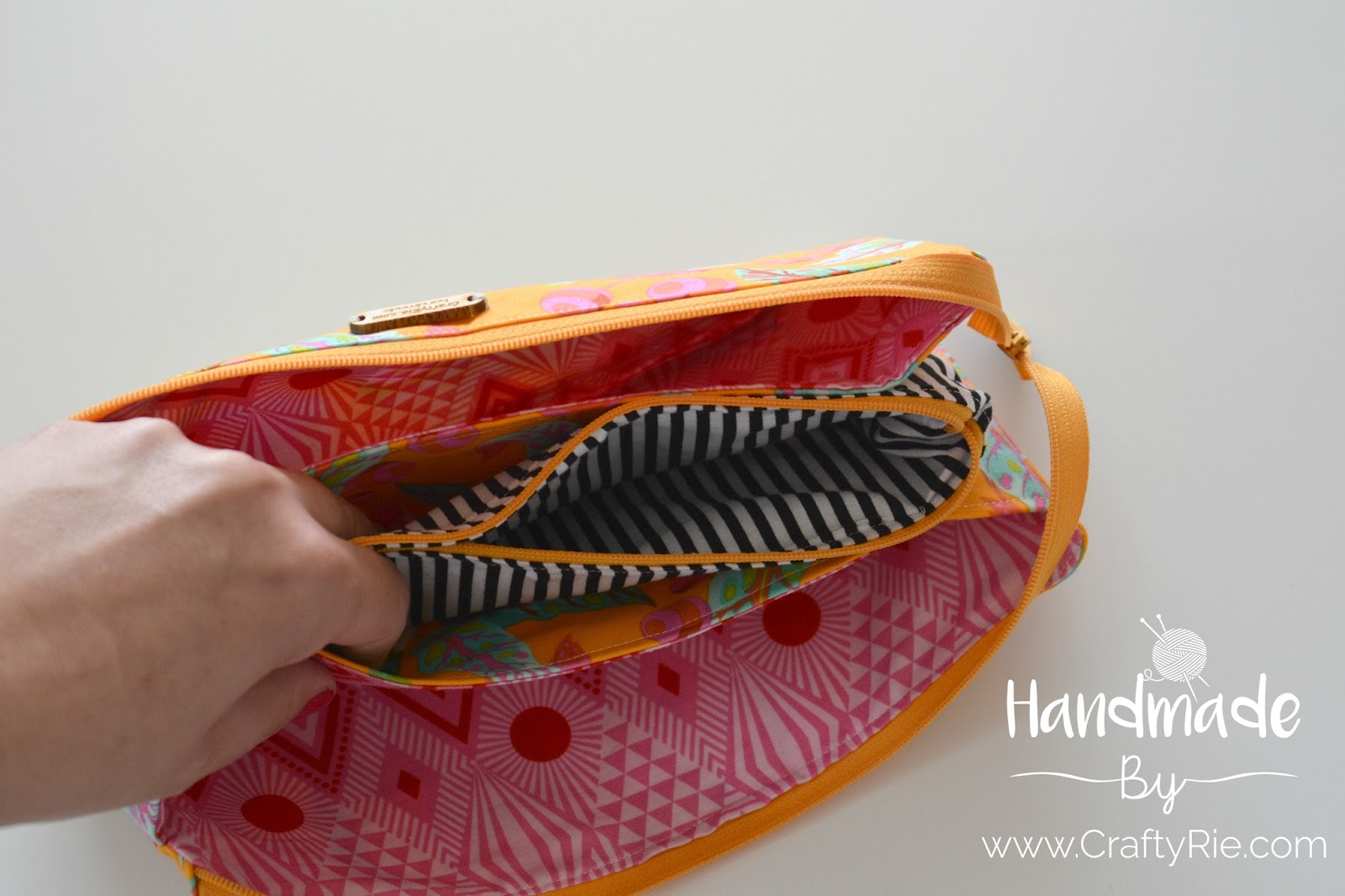 CraftyRie: Triple Pouch = Triple LOVE pouch!!