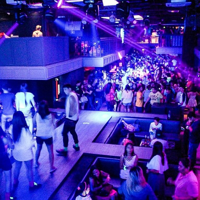 Raven Nightclub (BGC, Manila) | Jakarta100bars Nightlife Reviews - Best ...