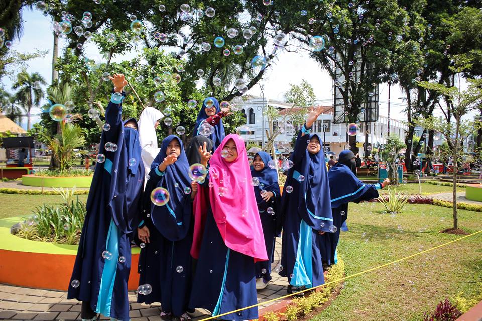 Moving Class Taman Kota | RUMAH YATIM INDONESIA
