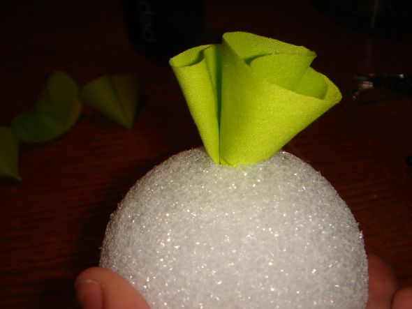 Krafty Mama Kas: DIY Fabric Pomanders(Pom-Pom Balls)