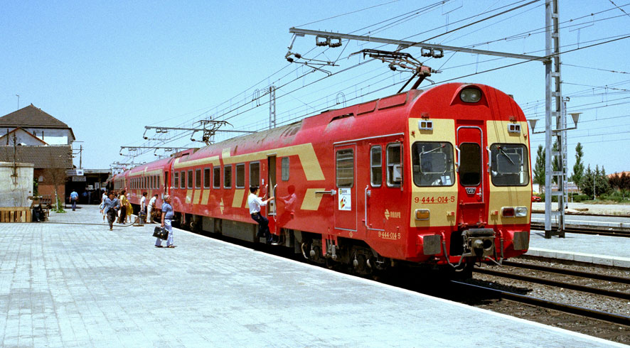 Historia e "historias" blog: Renfe serie 444