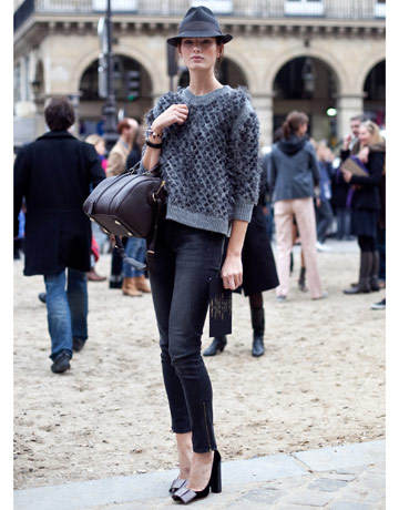 Fashion & Style: Street Style Of Paris Fashion Week For 2011