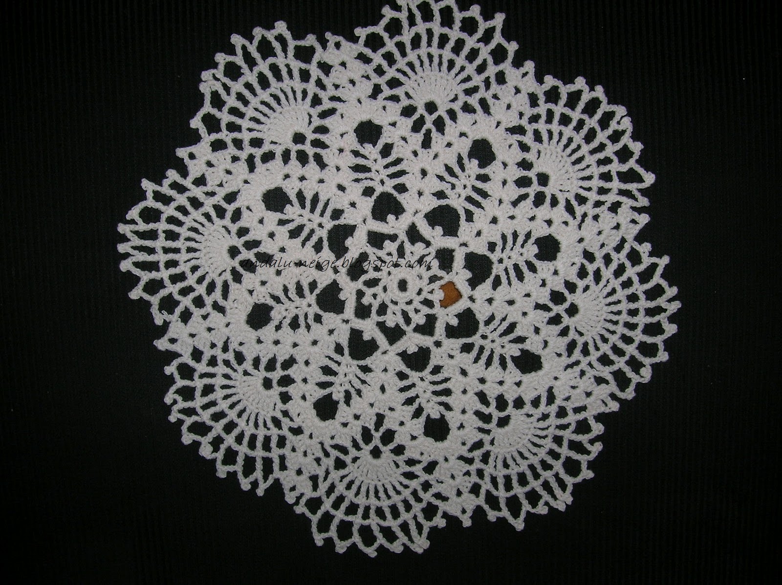 andalu'...uncinettando qua e la'!!!!: Centrini