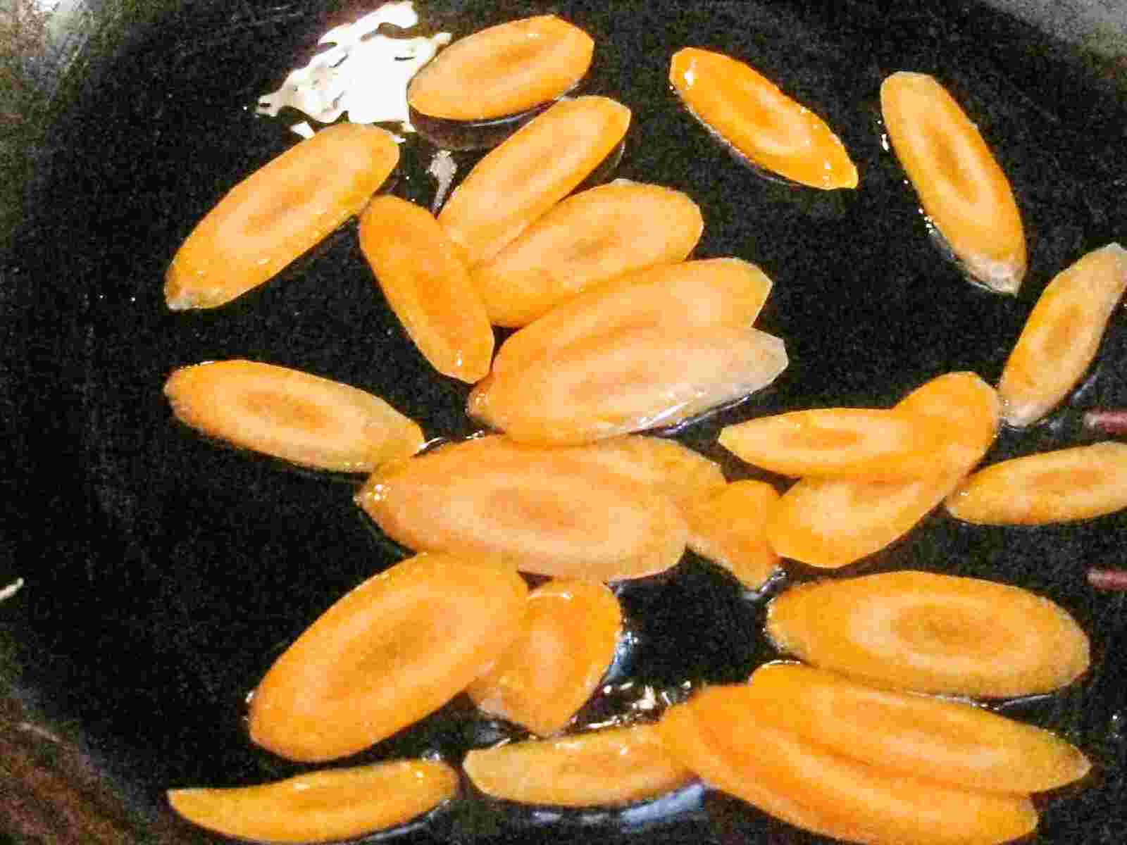 Recipes for Tom: Daizu moyashi yakisoba / fried noodles with soybean ...