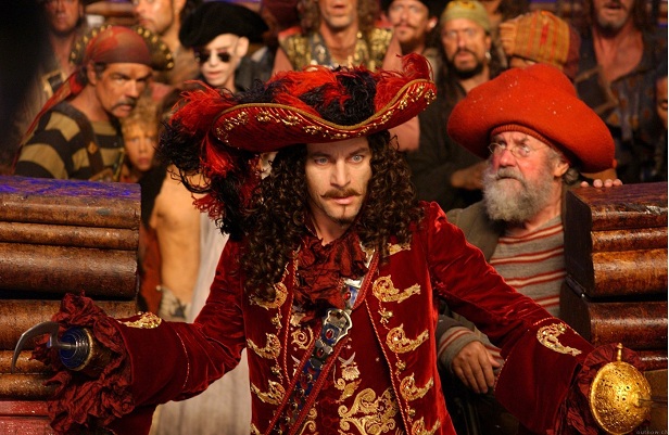 Reseña: «La verdadera historia del Capitán Garfio», de P.D. Baccalario ...