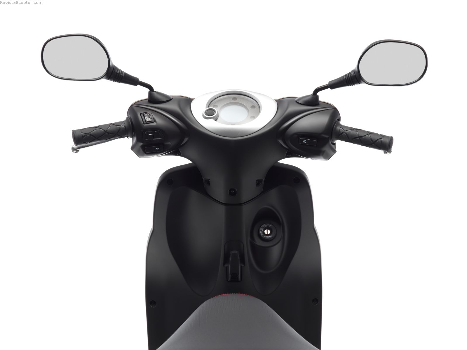 Revista Scooter: Nueva Yamaha Neo's 2013 de 50 cc y con motor de cuatro ...