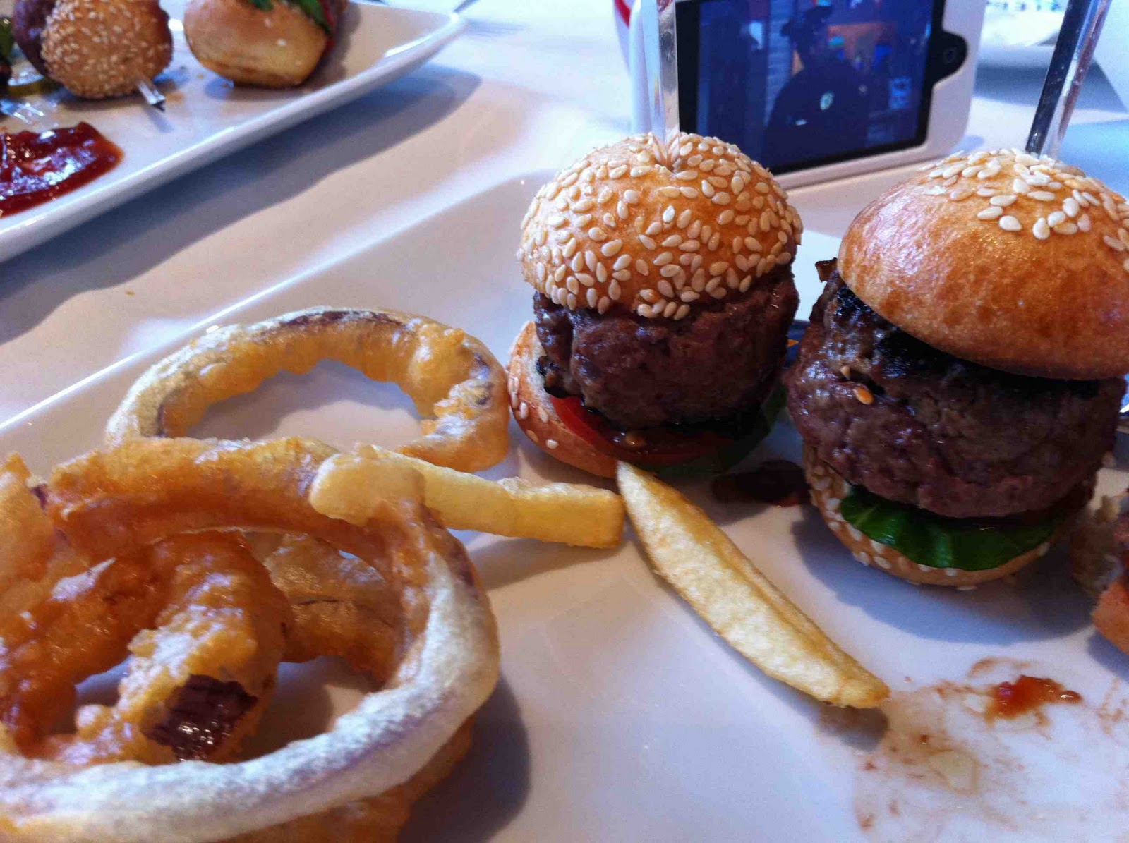 Table4Friends: Louvre/Cafe do Louvre - Paris