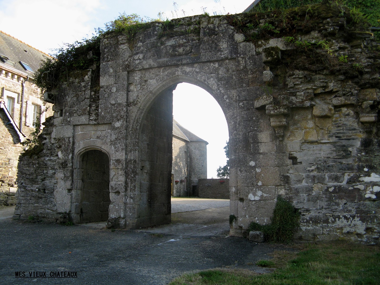 MES VIEUX CHATEAUX: Le chateau de Corlay