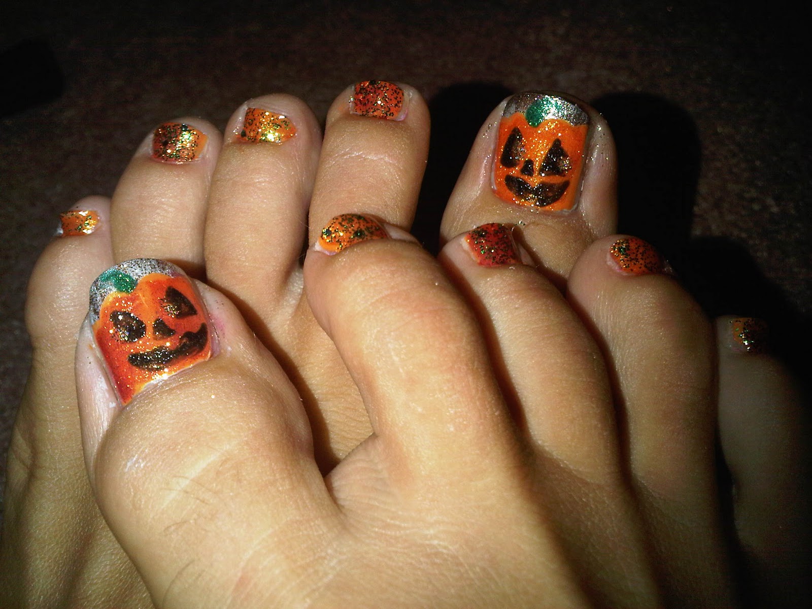 Majnooni Beauty: Creepy Feet : Pumpkin Patch Lovers