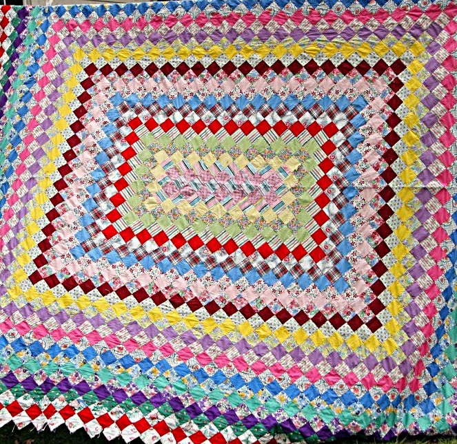 Deborah's Bits and Pieces: The Postage Stamp Quilt may be for me