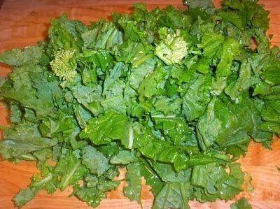 The Briny Lemon: Chicken in White Wine Broth with Pan-Seared Rapini