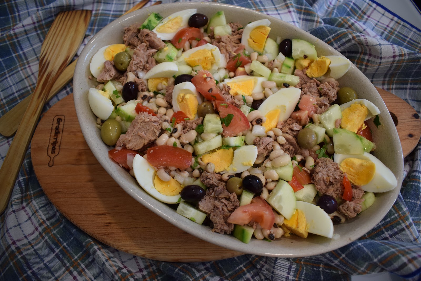 Guloso qb: Salada de feijão frade com atum